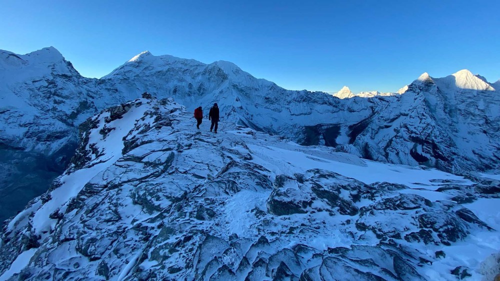 Adventure Sherpa Tracks